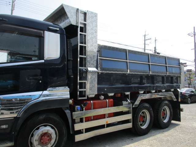 中古ダンプ UDトラックス クオン /【動画】H25年 UD 10tダンプ リアコボ 可動バンパー 中古トラック詳細|中古トラック・トレーラー・バスの情報なら【トラックバンク】