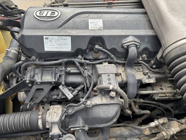 中古アルミウィング UDトラックス /[アルミウイング] H24 クオン フルハーフ製 4軸低床 積載13.3t 中古トラック詳細|中古トラック・トレーラー・バスの情報なら【トラックバンク】