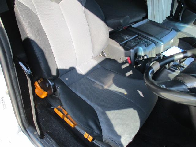 中古冷凍バン 日野 プロフィア /H27年式 プロフィア 3軸 冷蔵冷凍車 格納PG付！！ 中古トラック詳細|中古トラック・トレーラー・バスの情報なら【トラックバンク】