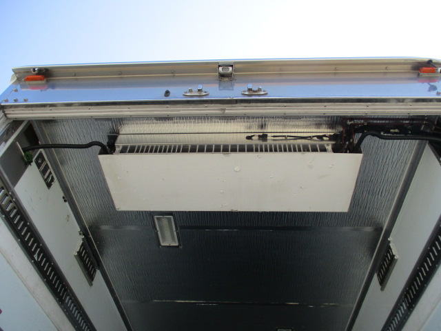 中古冷凍バン 日野 プロフィア /H27年式 プロフィア 3軸 冷蔵冷凍車 格納PG付！！ 中古トラック詳細|中古トラック掲載台数No.1！圧倒的なトラック掲載台数で欲しい一台が必ず見つかる ...