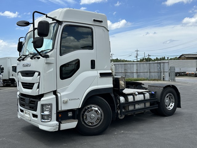 中古トラクタ いすゞ ギガ /H28年 460高馬力 トラクターヘッド 第5輪荷重11.5t ハイルーフ 中古トラック詳細|中古トラック・トレーラー・バスの情報なら【トラックバンク】
