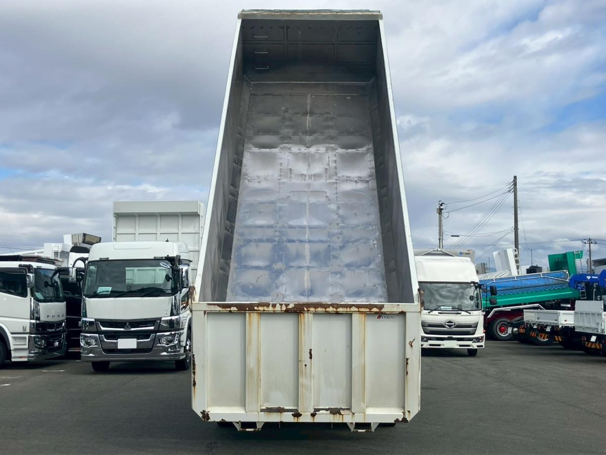 中古深ダンプ 三菱ふそう スーパーグレート /22t 1デフ 極東 17.9立米 ステンボデー 水密式 下開き 積載10.7t 画像・動画一覧|中古トラック掲載台数No.1！圧倒的なトラック ...