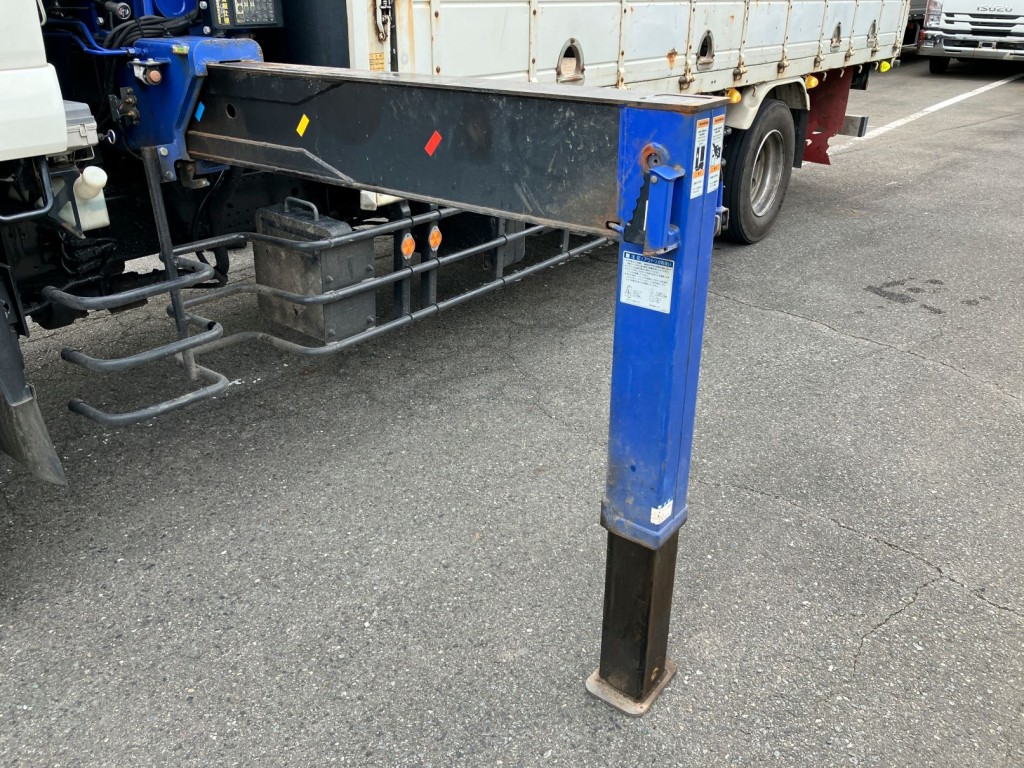 中古クレーン いすゞ フォワード /増t フルキャブ 5.5m 標準 木平 4段ラジコン 角脚 240PS MT6 中古トラック詳細|中古トラック掲載台数No.1！圧倒的なトラック掲載台数で ...