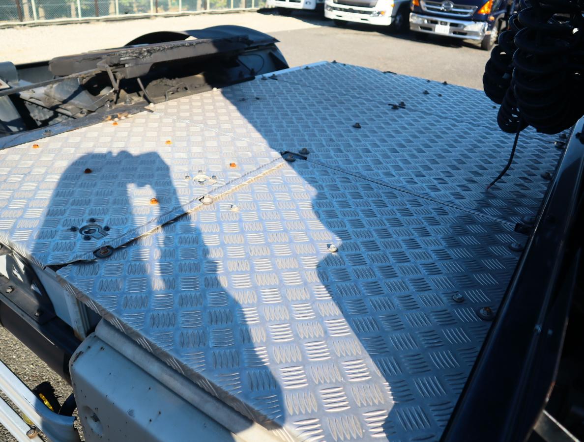 中古トラクタ UDトラックス クオン /エアサス 第5輪荷重11.5t AT車 中古トラック詳細|中古トラック掲載台数No.1！圧倒的なトラック掲載台数で欲しい一台が必ず見つかる【トラックバンク】